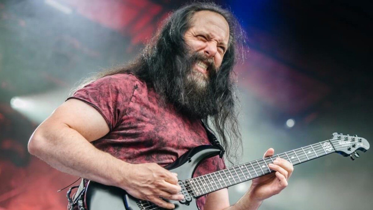 John Petrucci, do Dream Theater, não entende porque não tem tantas fãs ...