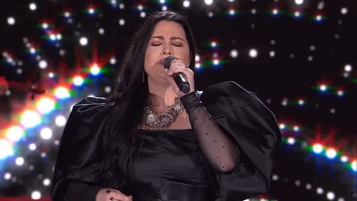 Amy Lee Performa Cover De Beatles Em Evento Do Vaticano Assista Wikimetal
