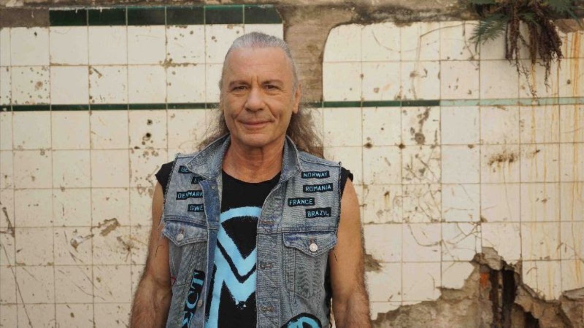 Bruce Dickinson on singers with voice problems: "They're not legends ...